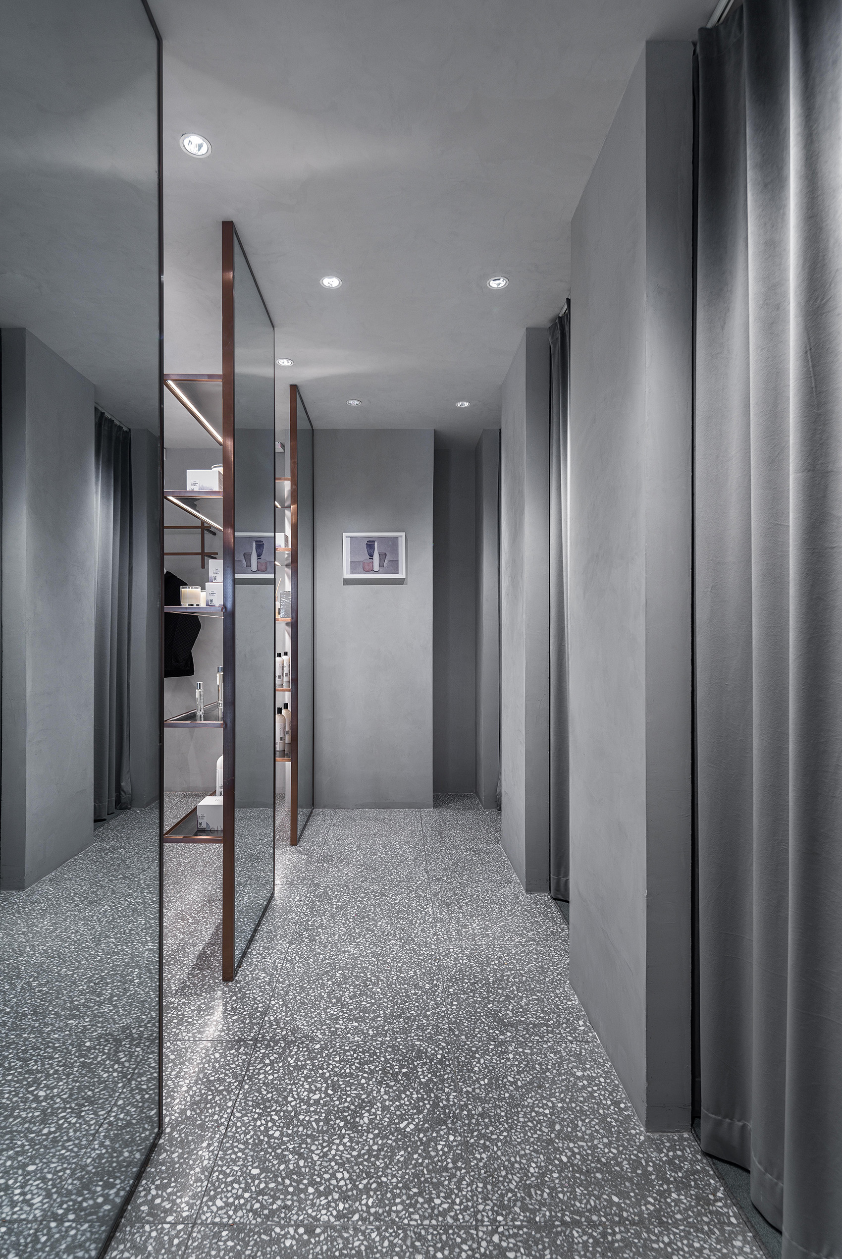 “31 Shades of Grey” Fashion Art Gallery by Circle Studio Shanghai - 谷德设计网