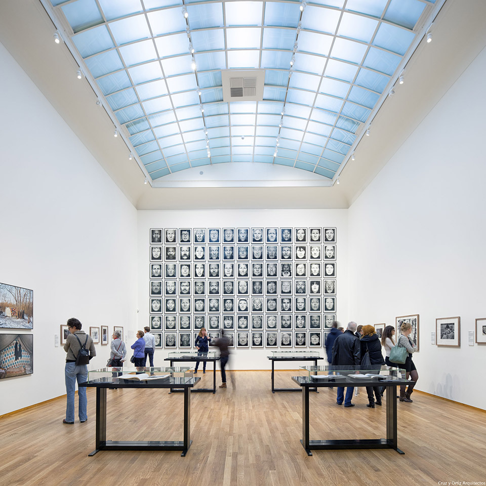 Philips Temporary Exhibition Wing at The Rijksmuseum, Amsterdam by Cruz ...