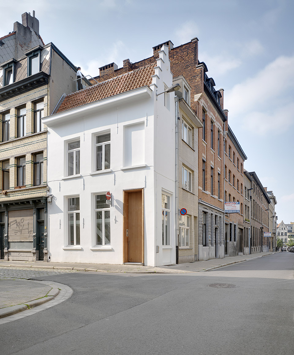 One Room Hotel by dmvA architects - 谷德设计网