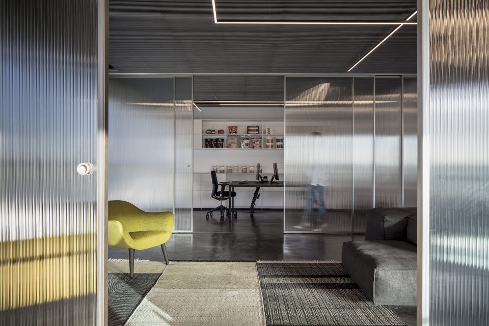 Basix Headquarters by Axelrod Design - 谷德设计网
