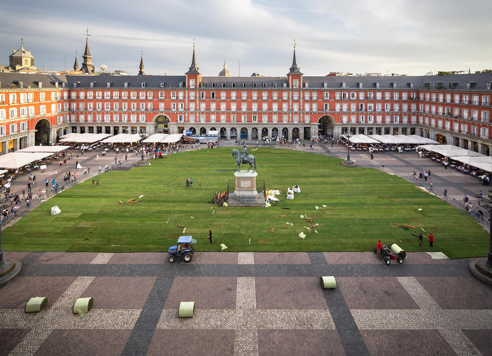 GRASS Plaza Mayor, Madria, Spain by SpY - 谷德设计网