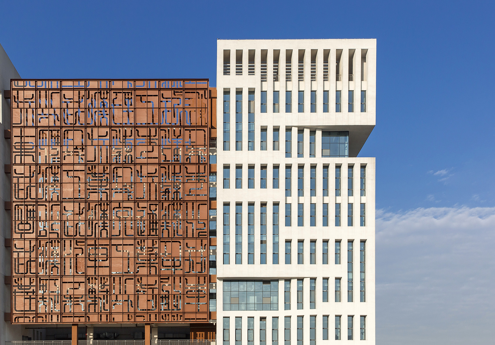 Library of South Lake Campus of Wuhan University of Technology, China ...
