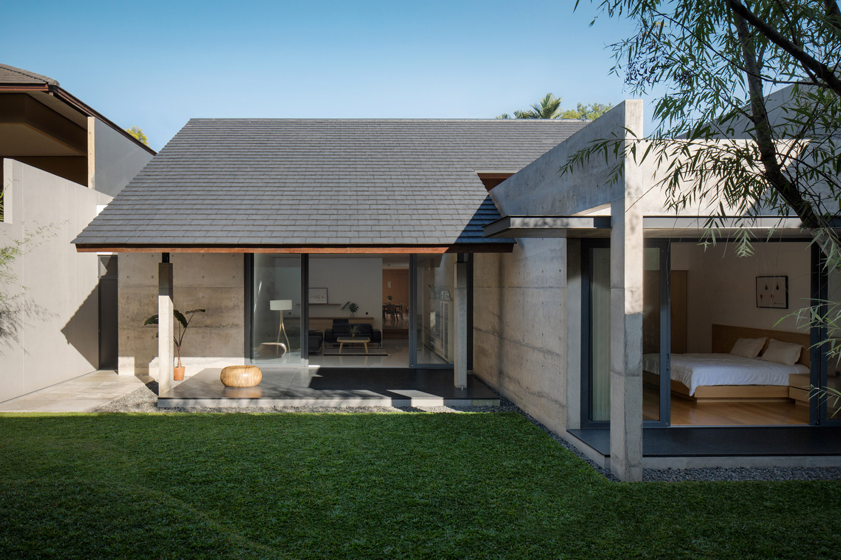 HIKARI HOUSE, Indonesia by Pranala Associates - 谷德设计网