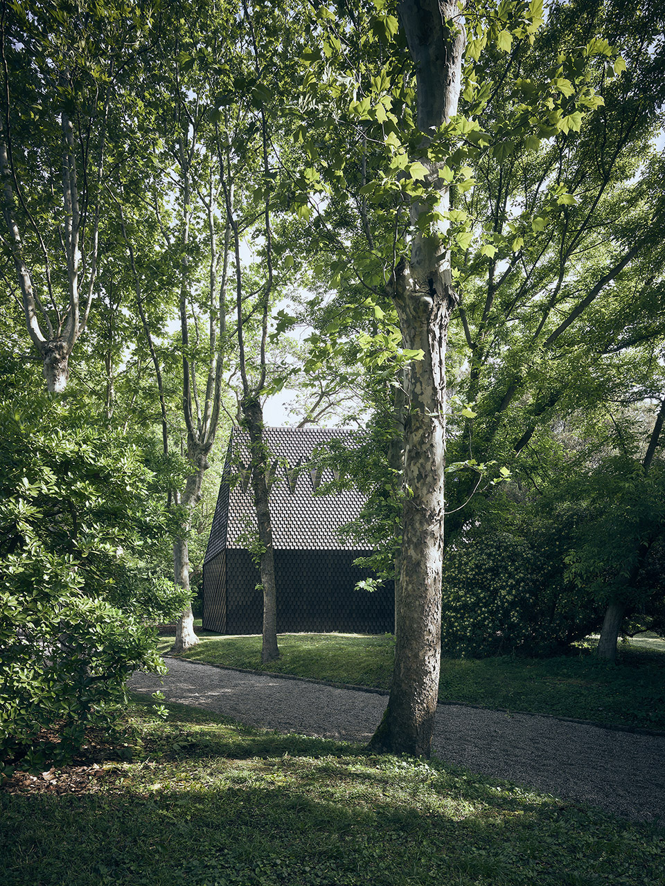 Asplund Pavilion for Vatican Chapels by ALPI - 谷德设计网