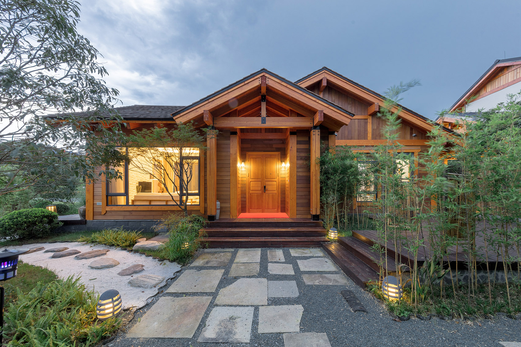 Wood Structure Resort Villas at Narada Phoenix Valley in Dongyang ...