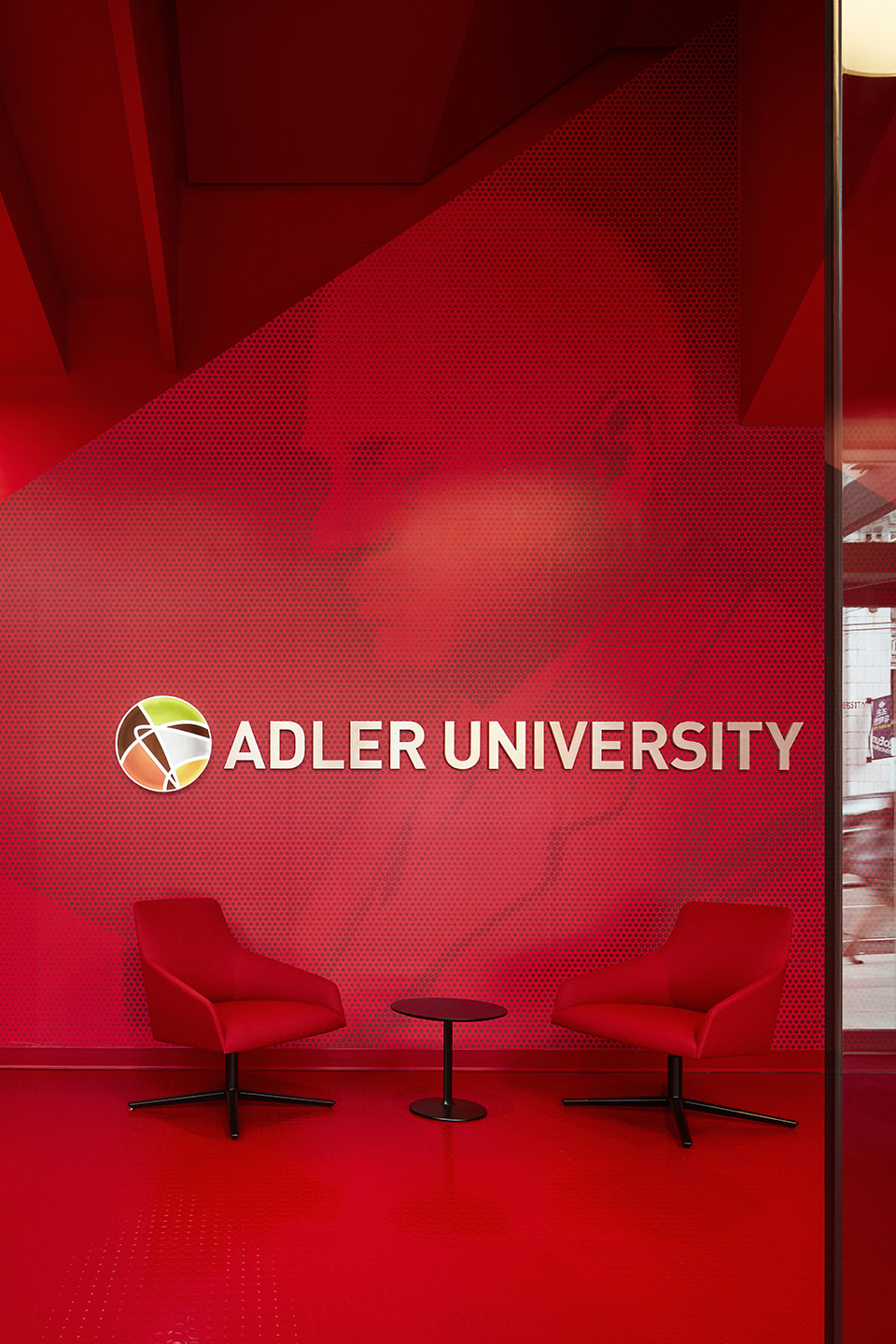 Adler University Vancouver Campus by PUBLIC - 谷德设计网