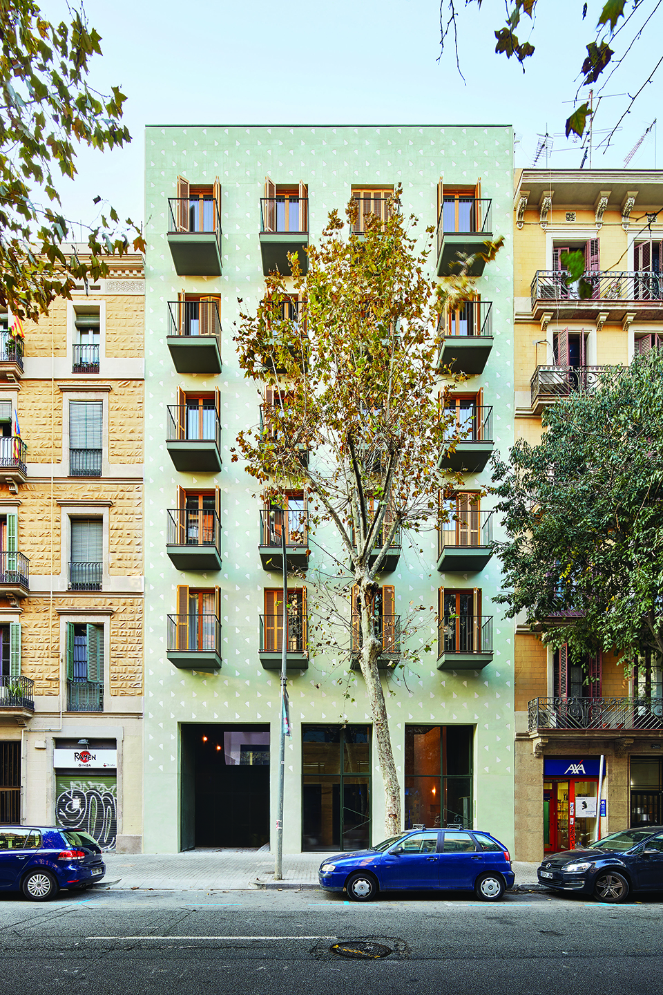 110 Rooms – Housing Block In Barcelona by MAIO - 谷德设计网