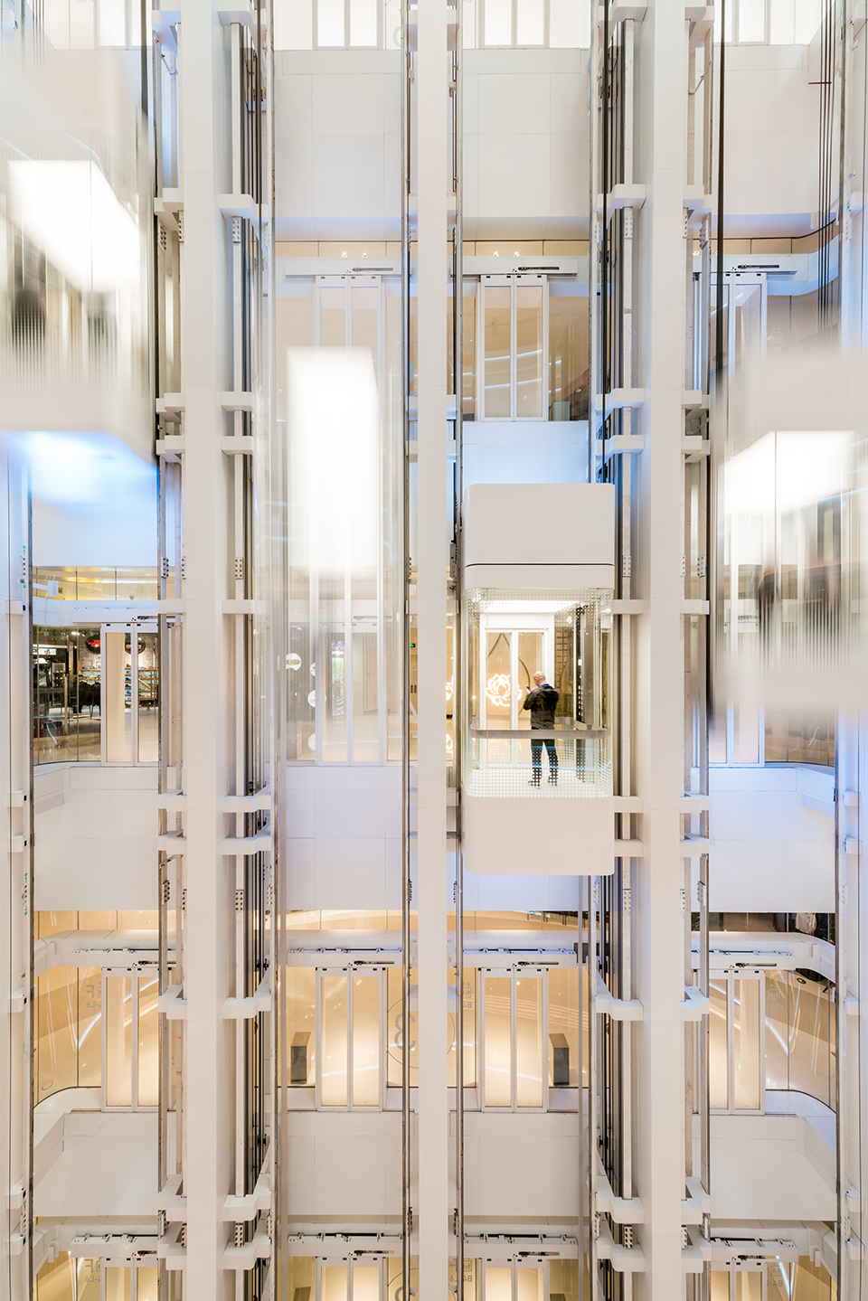 Expansion of China World Trade Center by 5+Design - 谷德设计网