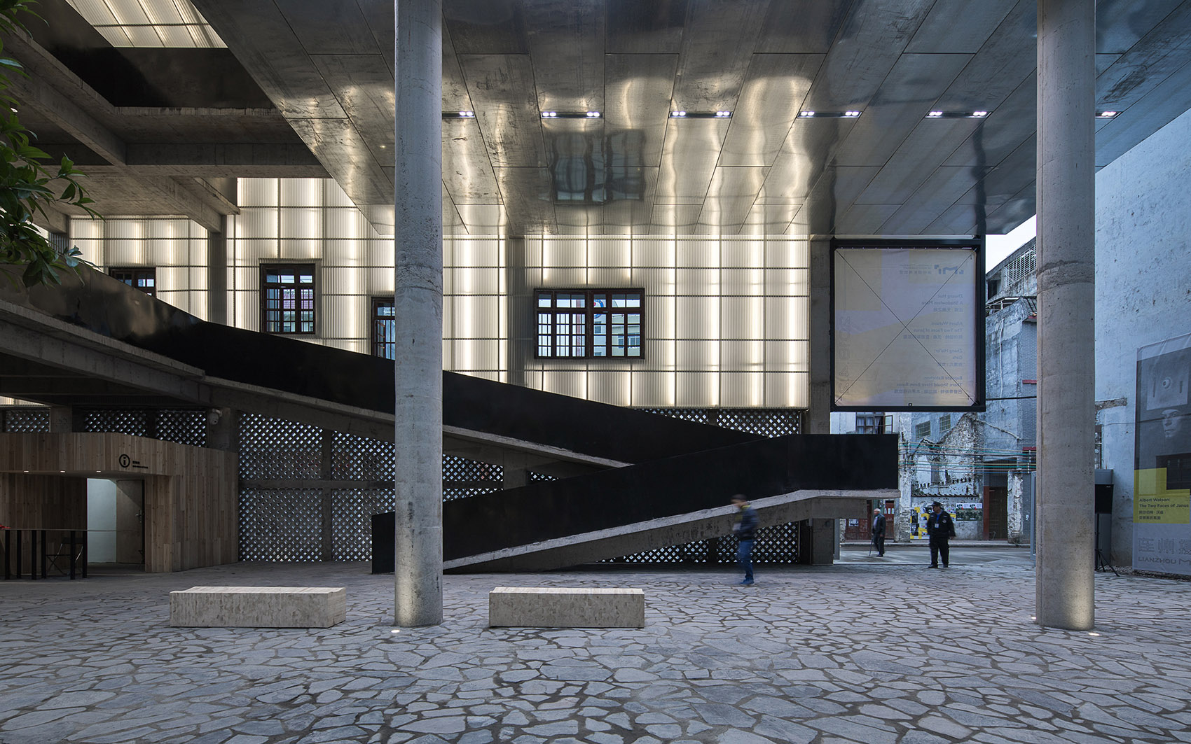Lianzhou Museum of Photography, China by O-office Architects - 谷德设计网