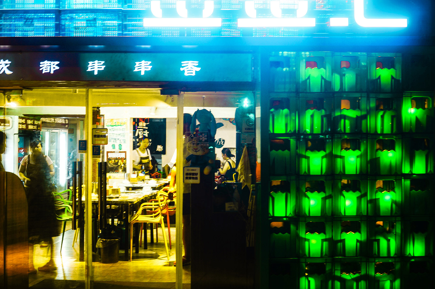 Improvisational roadside stall business, China by Qing-wei Studio - 谷德设计网