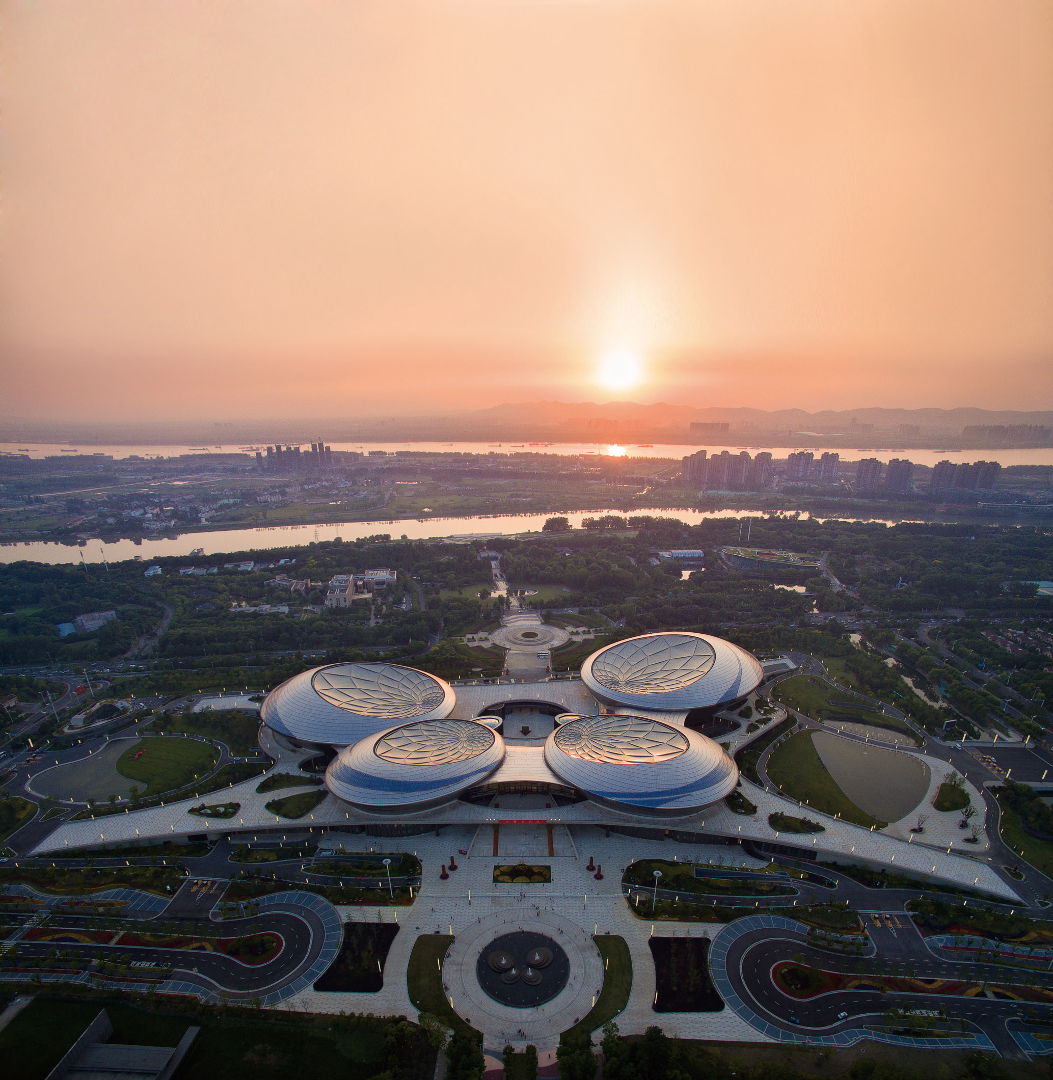 For the Public & Aesthetics – A Return Visit to the Jiangsu Center for ...