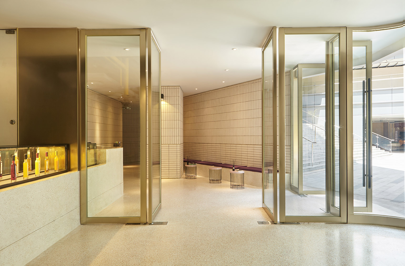 SpaSpace in Vanke center, China by UStudies Architects - 谷德设计网