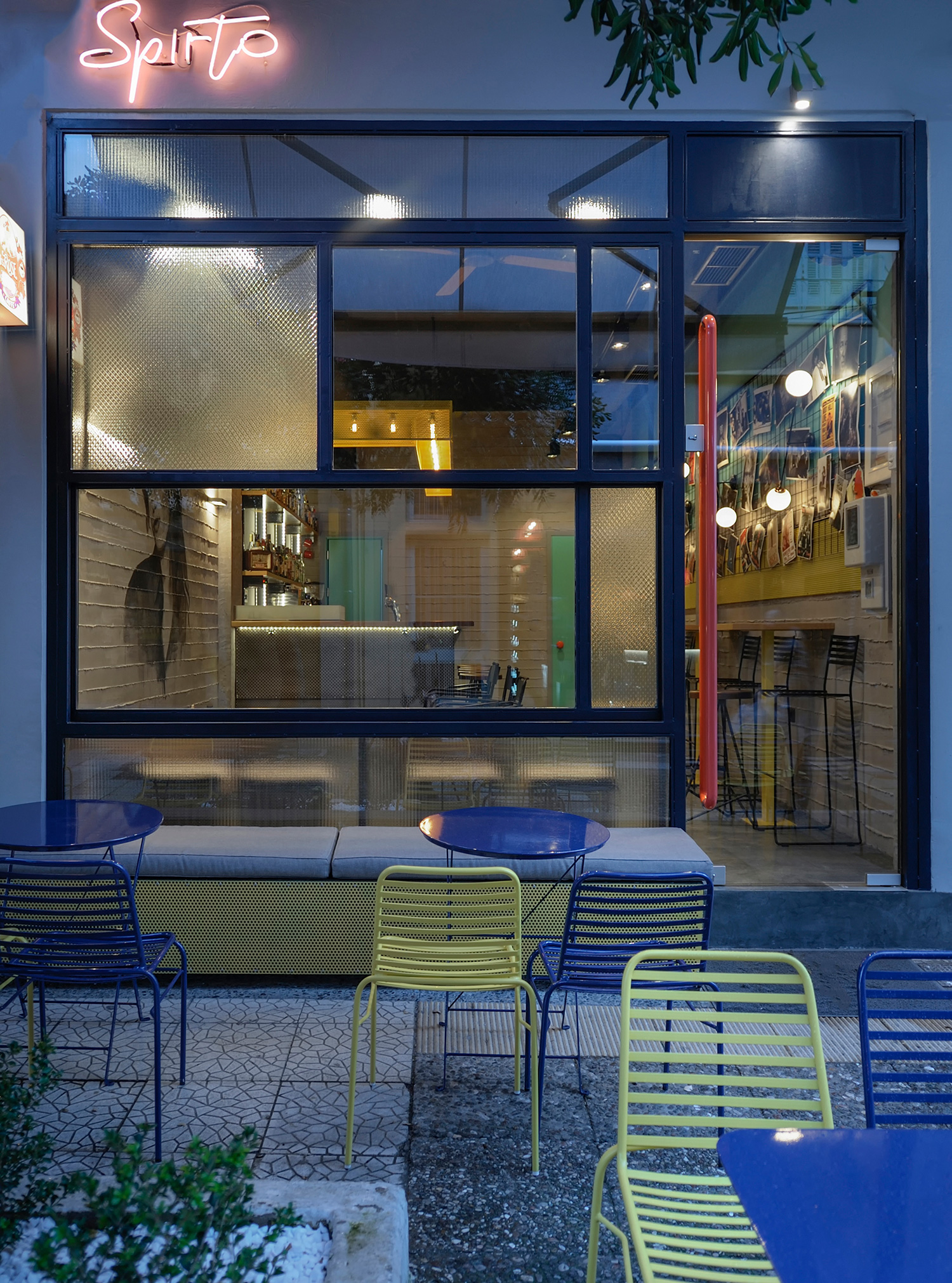 Spirto咖啡吧，斯巴达 / 康希建筑 - 谷德设计网