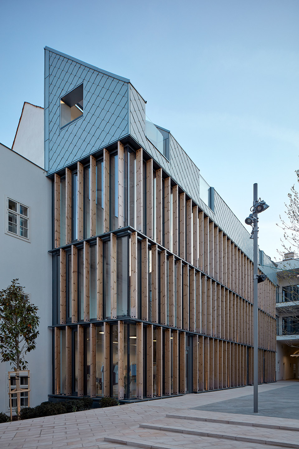 Nádvorie (Courtyard)，Slovakia Republic by Vallo Sadovsky Architects - 谷德设计网