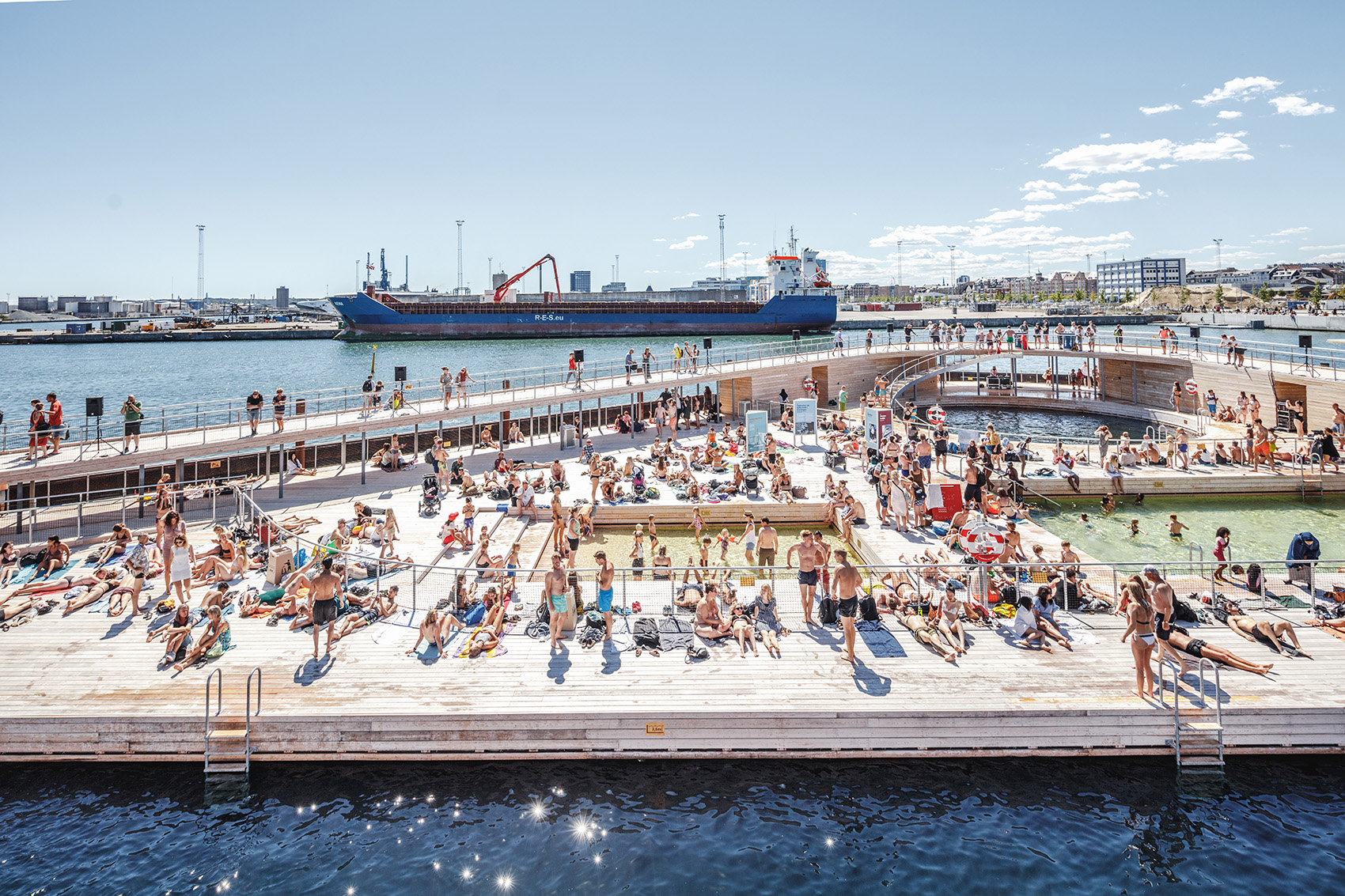 Aarhus Harbor Bath by BIG - 谷德设计网