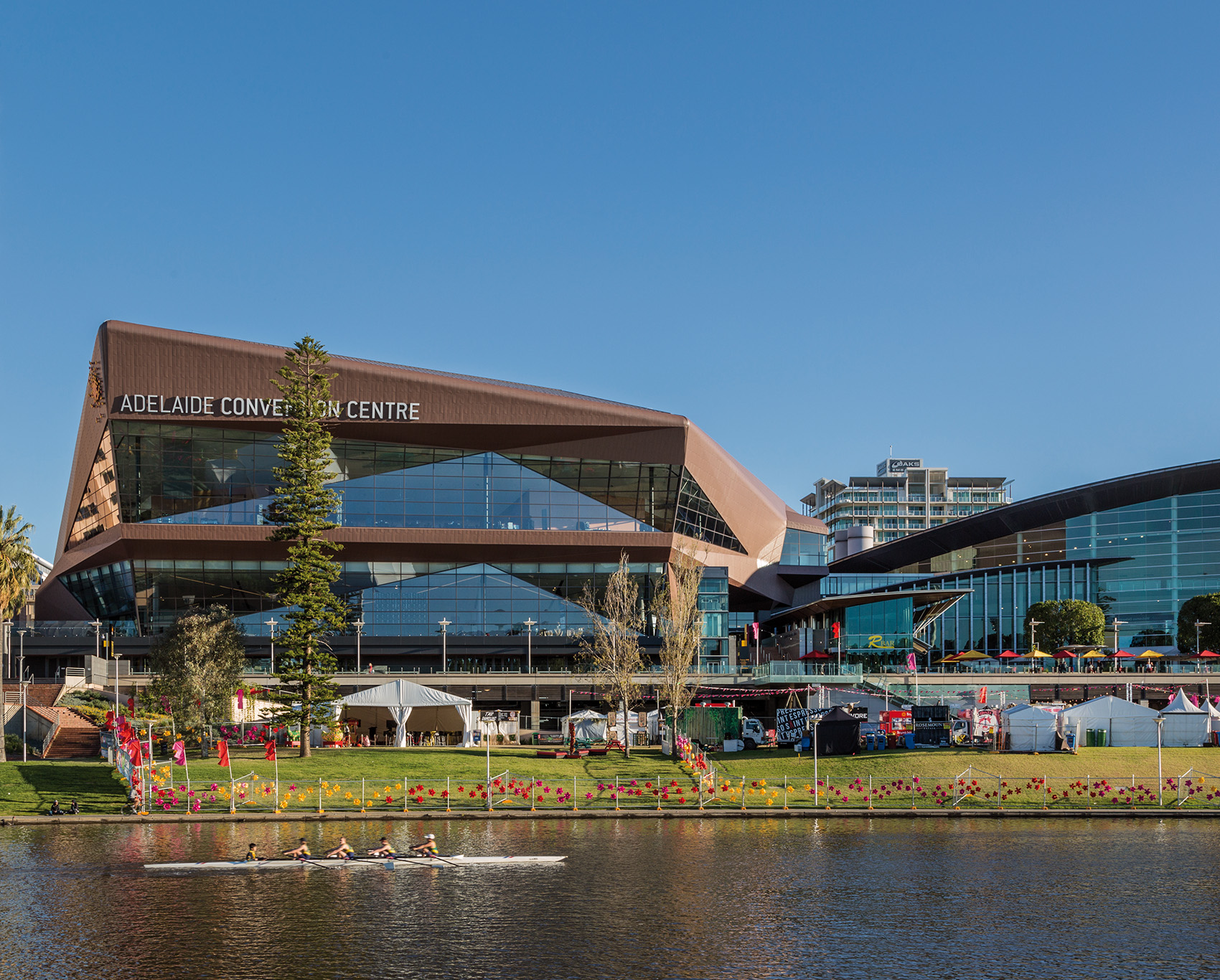 Adelaide Convention Centre by Woods Bagot - 谷德设计网