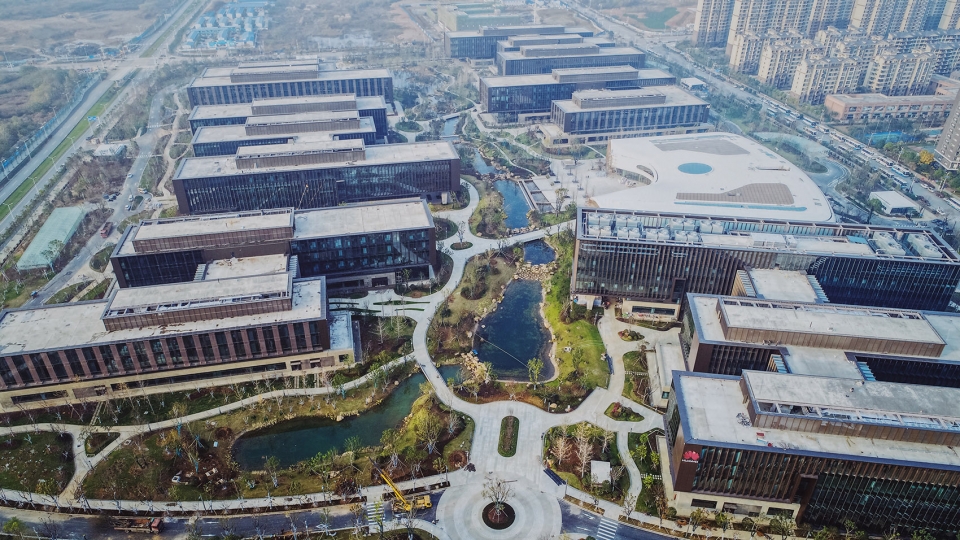 Huawei Wuhan Research & Development Center, China by ennead - 谷德设计网