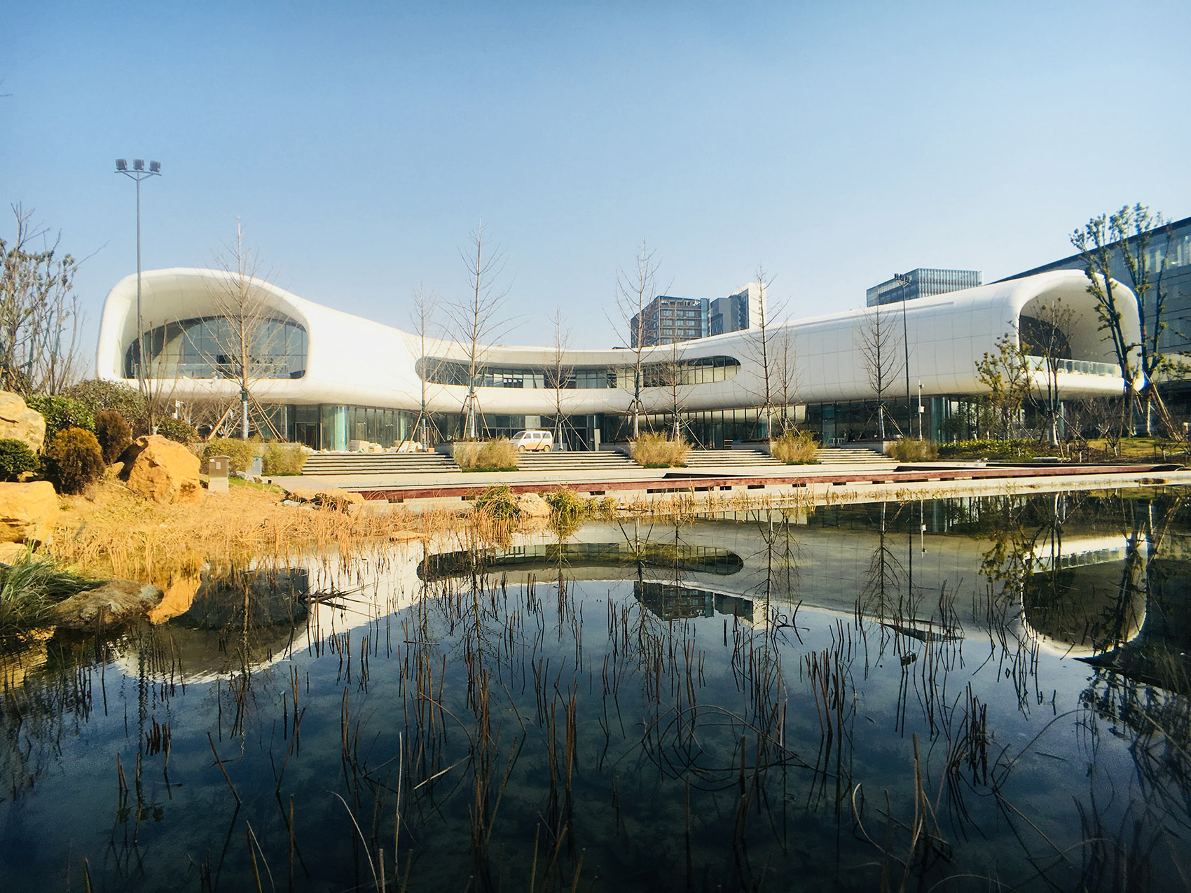 Huawei Wuhan Research & Development Center, China by ennead - 谷德设计网