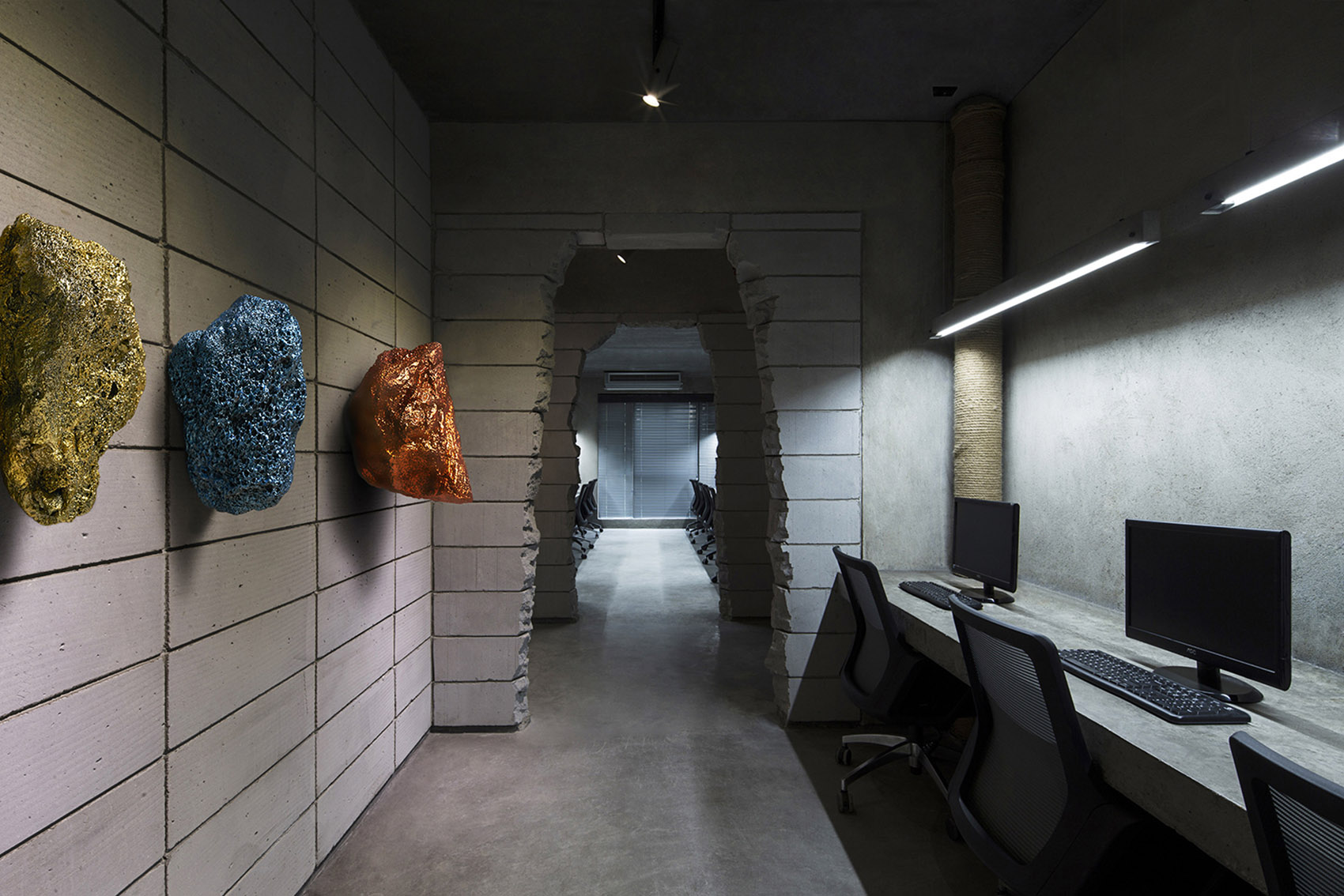 Changsha Leading Advertise Office, China by Guangdong Infinity Mind ...