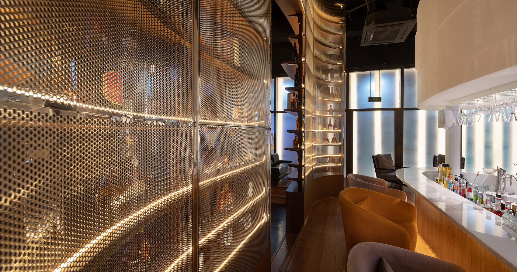 Hedge bar by Urban Stream Architects & Design - 谷德设计网