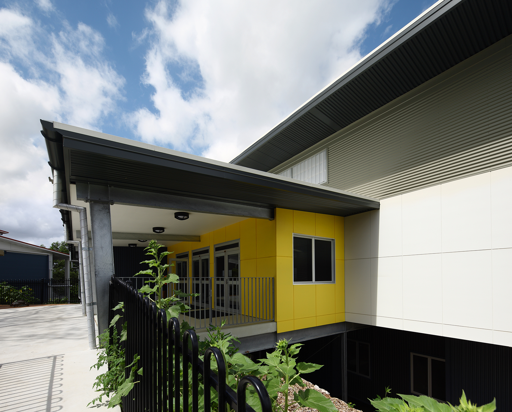 Bulimba State School Hall and Classroom Building by Biscoe Wilson ...