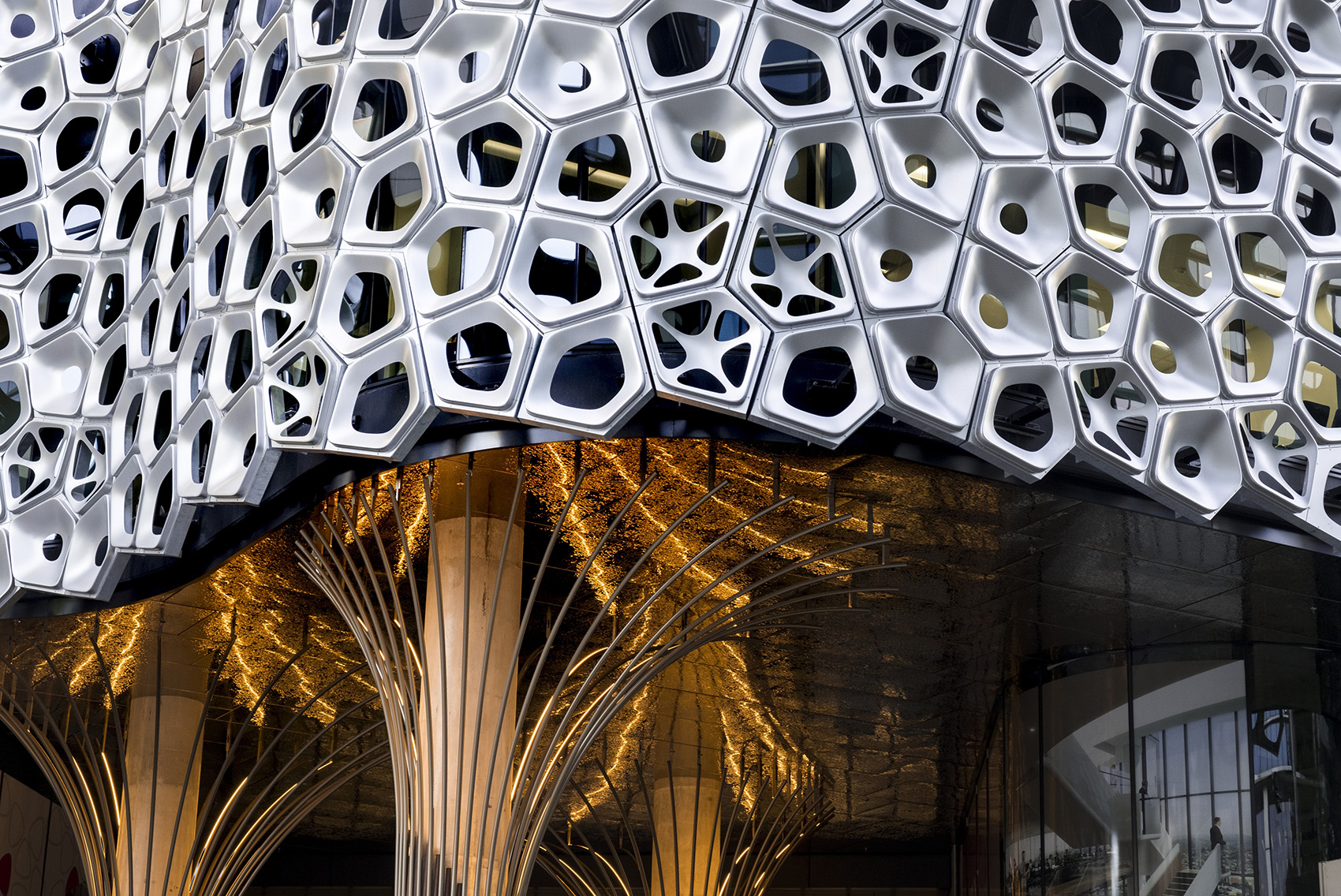 Iconic facade from Australian artist Alexander Knox by UAP - 谷德设计网