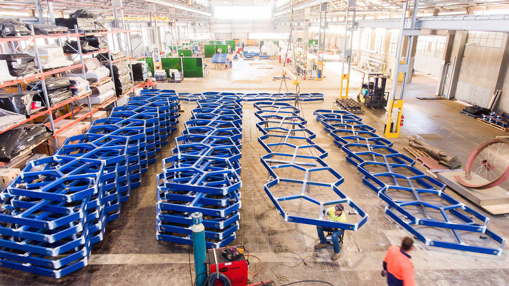 Iconic facade from Australian artist Alexander Knox by UAP - 谷德设计网