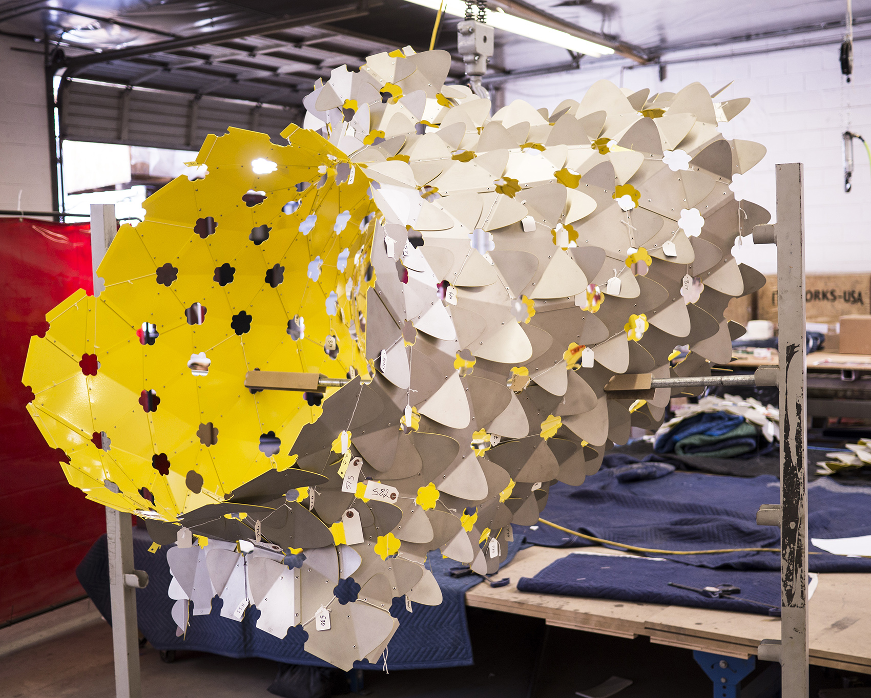 Ambiguous by Rob Ley Studio - 谷德设计网