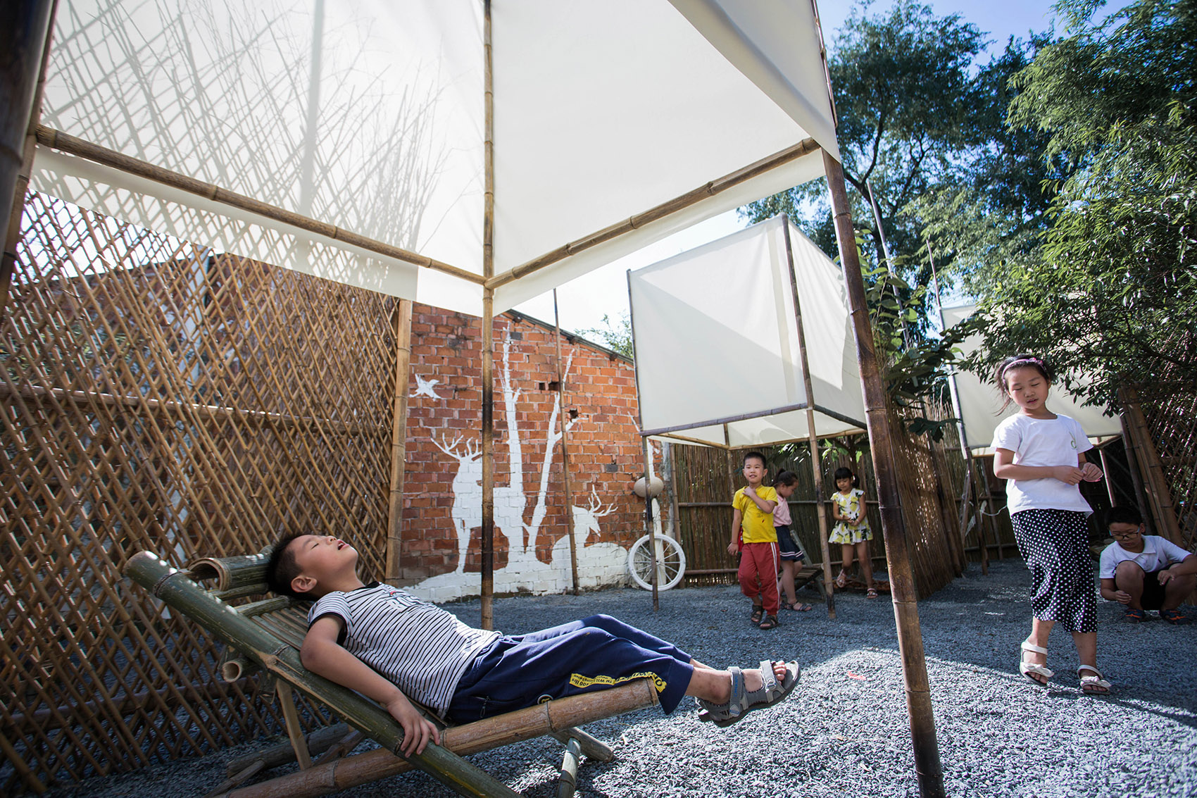 A Breeze in the Drizzle & Playing with Stars, China by L&A Design - 谷德设计网