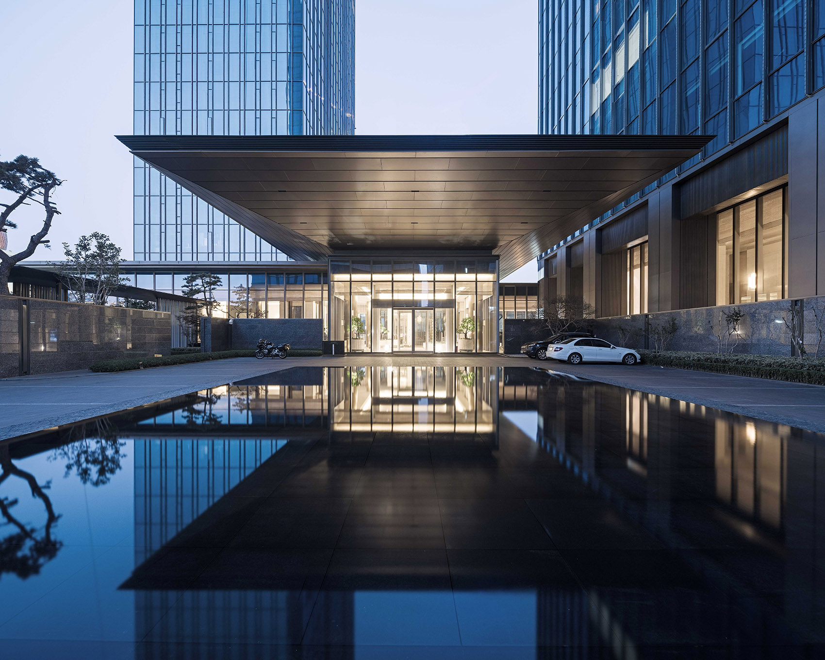 Qingdao Deep Blue Center, China by gad - 谷德设计网