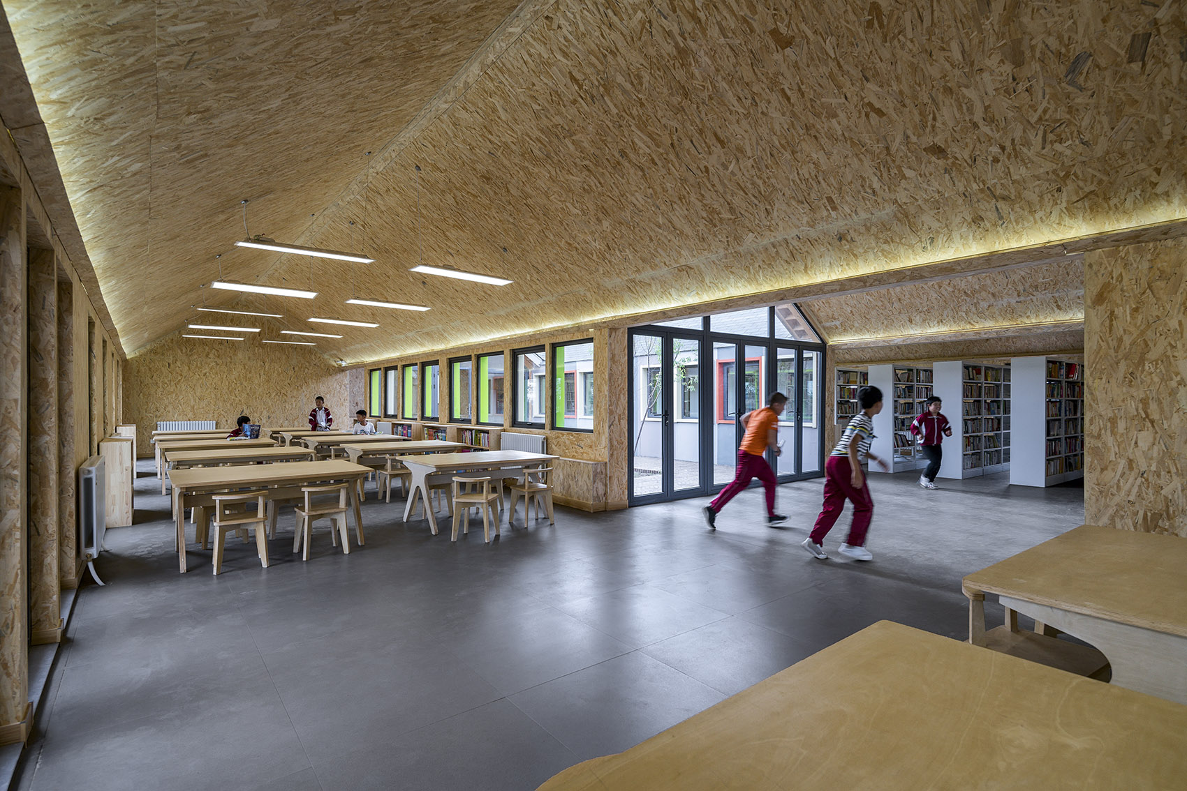 Er-tai town primary school library, China by dot Architects - 谷德设计网