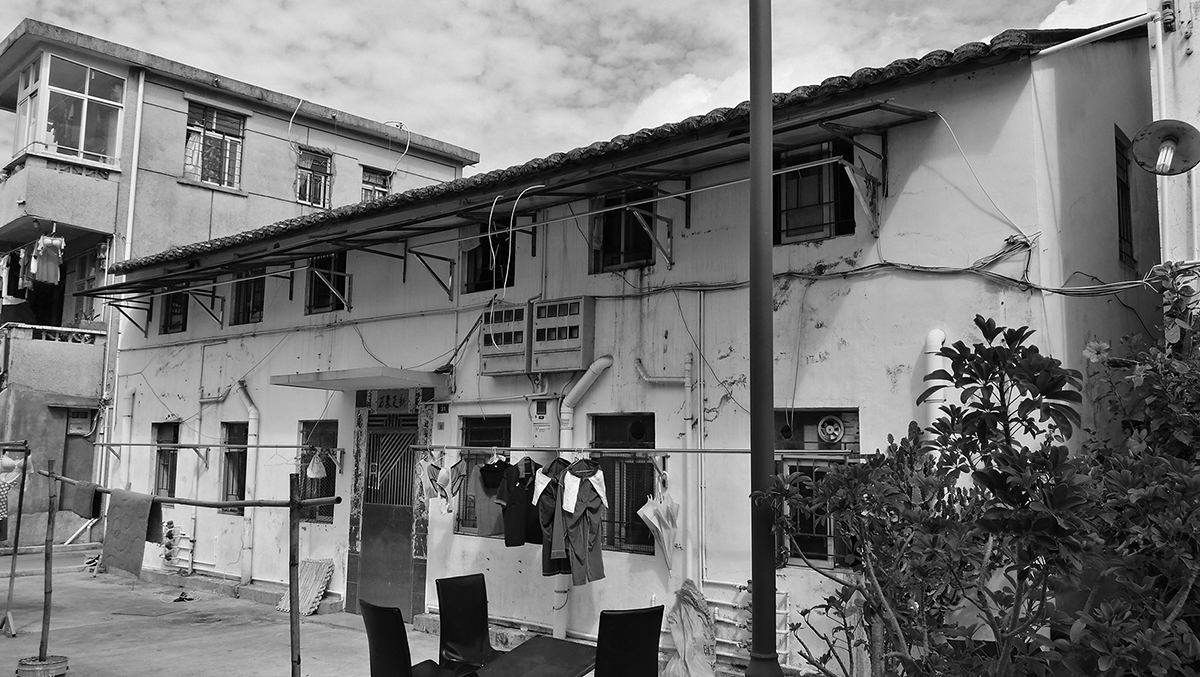 Community renovation and city-village coexistence in Yantian District ...