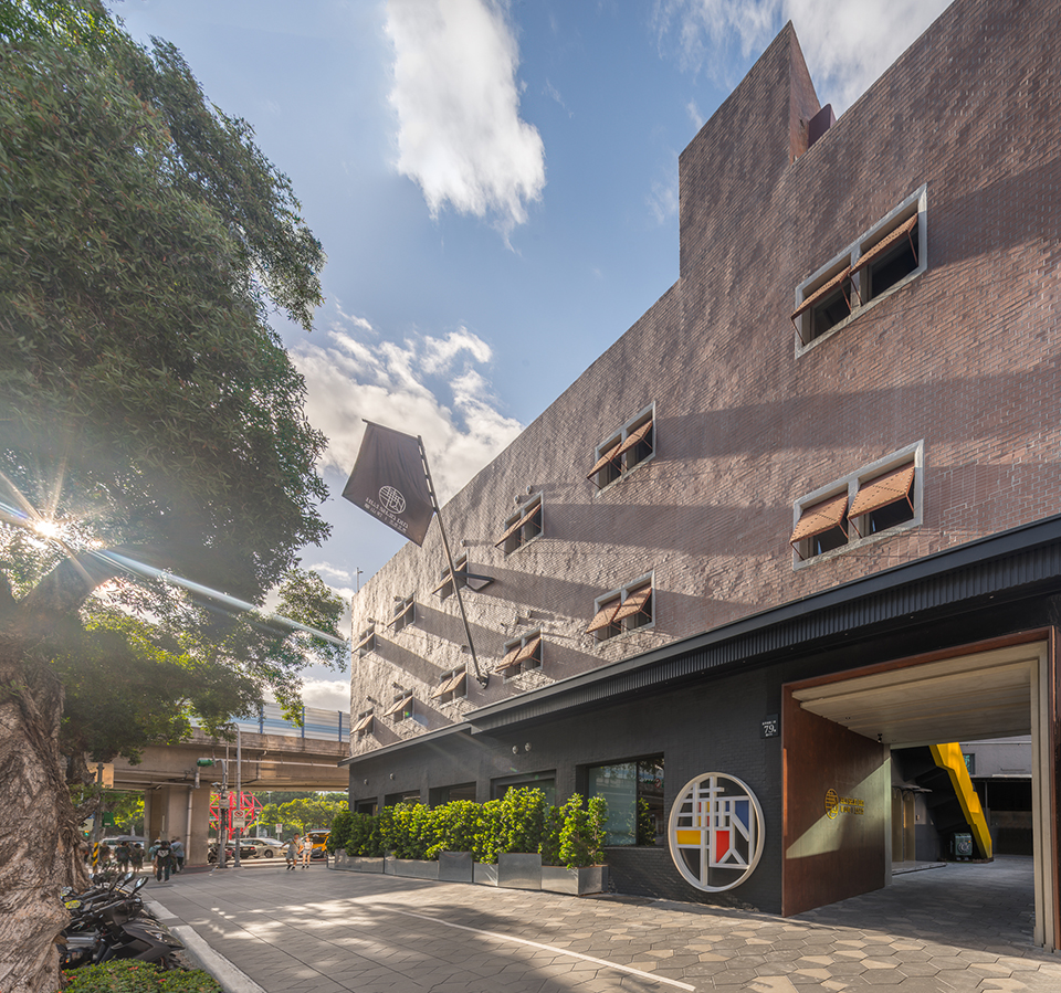 HuaShan Tin by Taipei Base Design Center - 谷德设计网