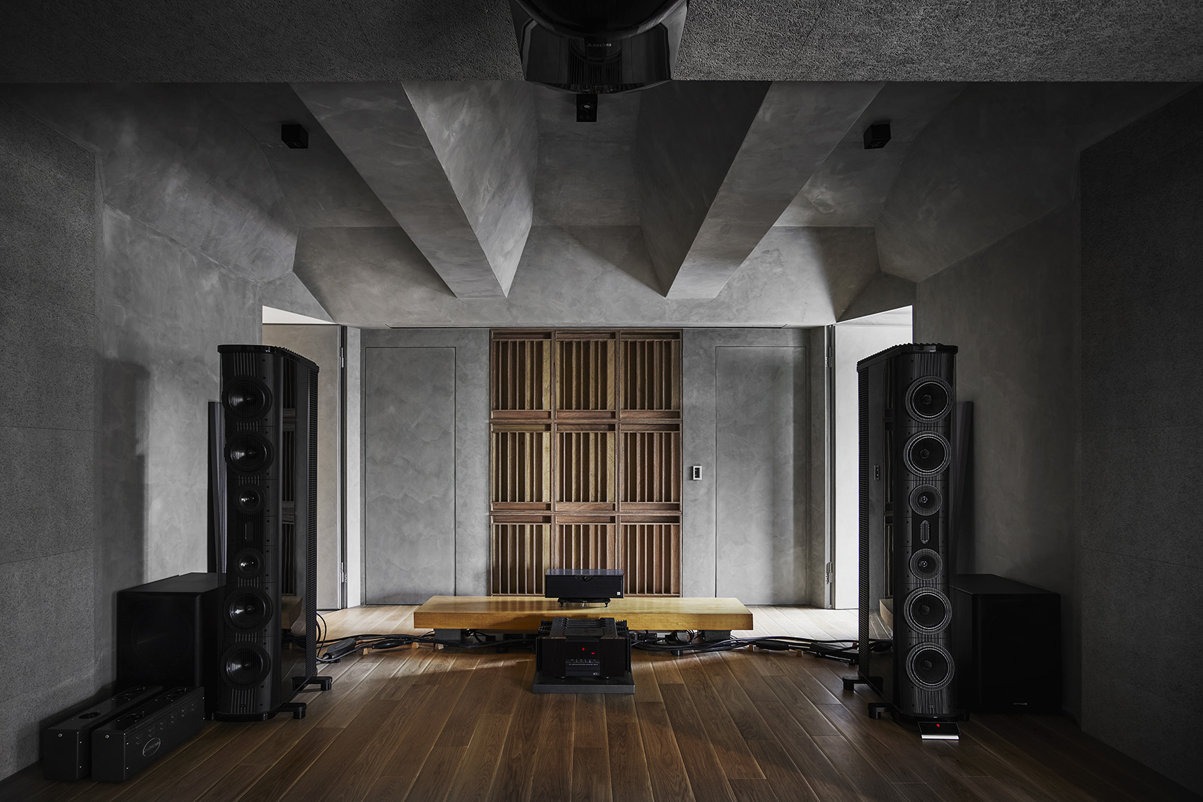 Continuation • Grayscale by Create+Think Design Studio - 谷德设计网