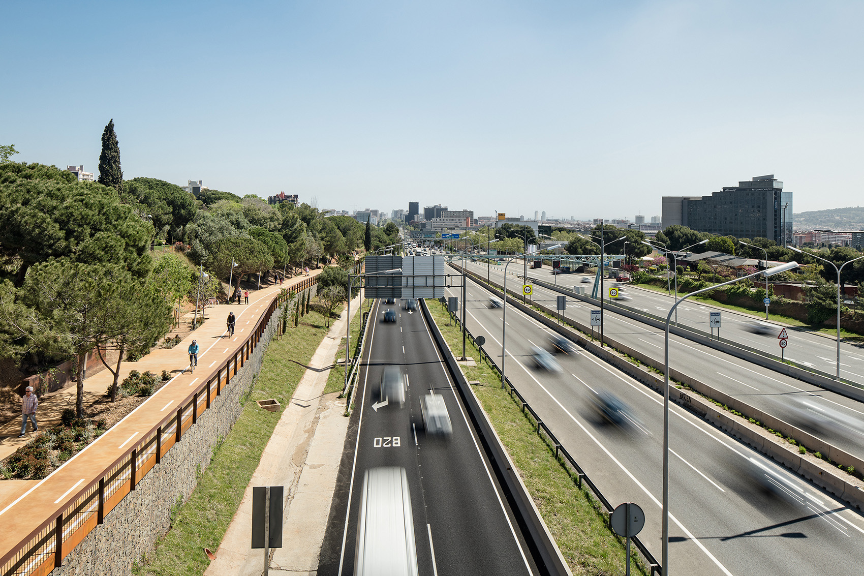 Pedal Path in Barcelona by Batlle i Roig Architectes - 谷德设计网