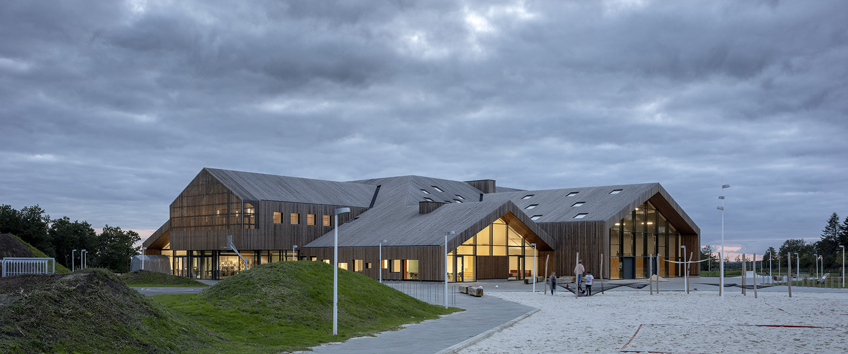 The Heart in Ikast by C.F. Møller Architects - 谷德设计网