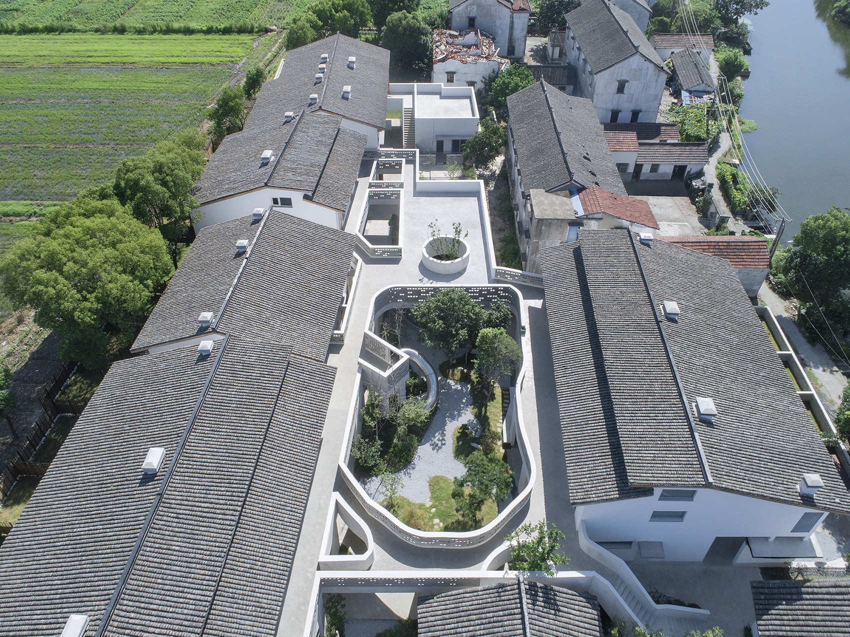 Jijia Village Compound, China by DESHIN Architecture & Planning - 谷德设计网