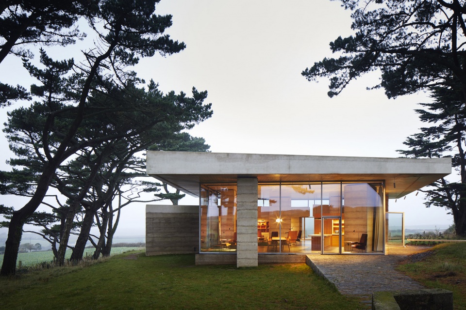 Secular Retreat for Living Architecture by Peter Zumthor - 谷德设计网