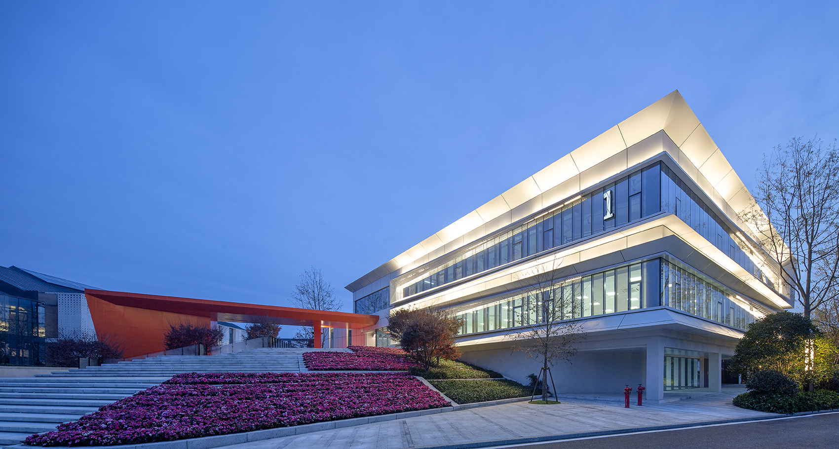 Hangzhou Liangzhu Mengxi Town, China by CUC · ZOYO - 谷德设计网