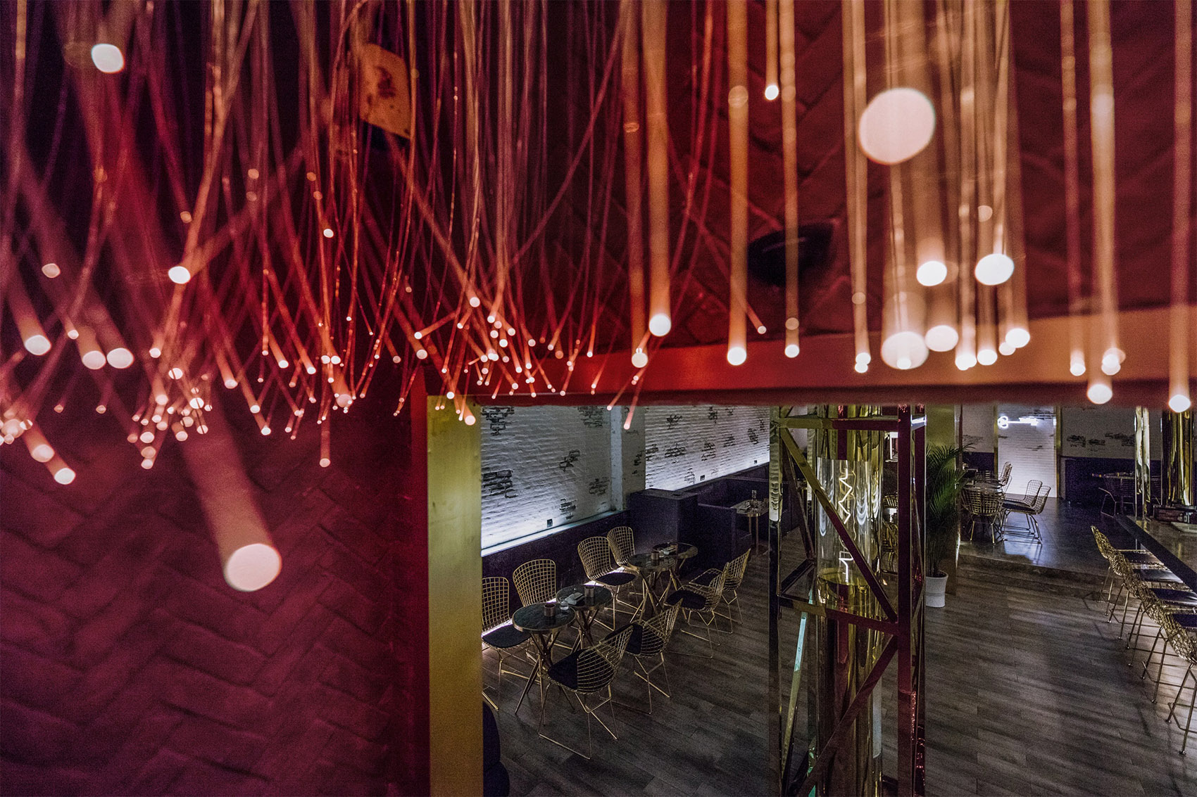 INS – LOUNGE BAR in Qinghai, China by JASON CHAN - 谷德设计网