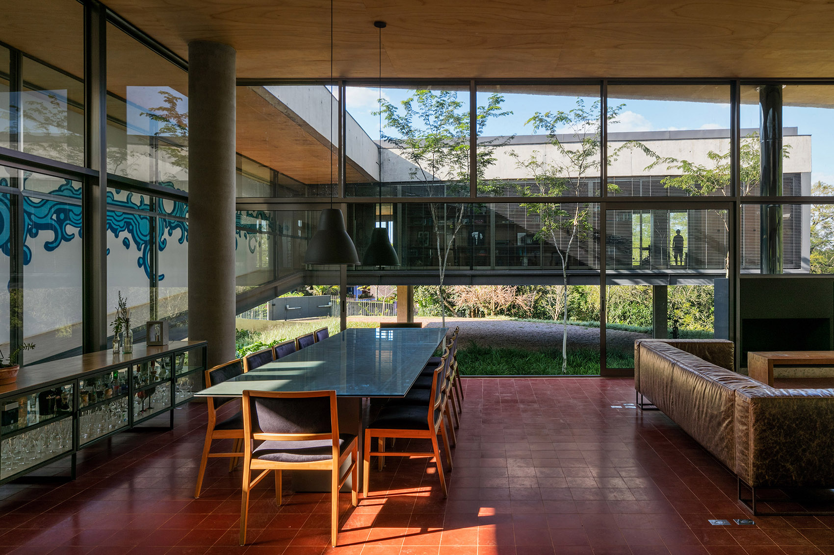 House in Cotia by UNA Arquitetos - 谷德设计网