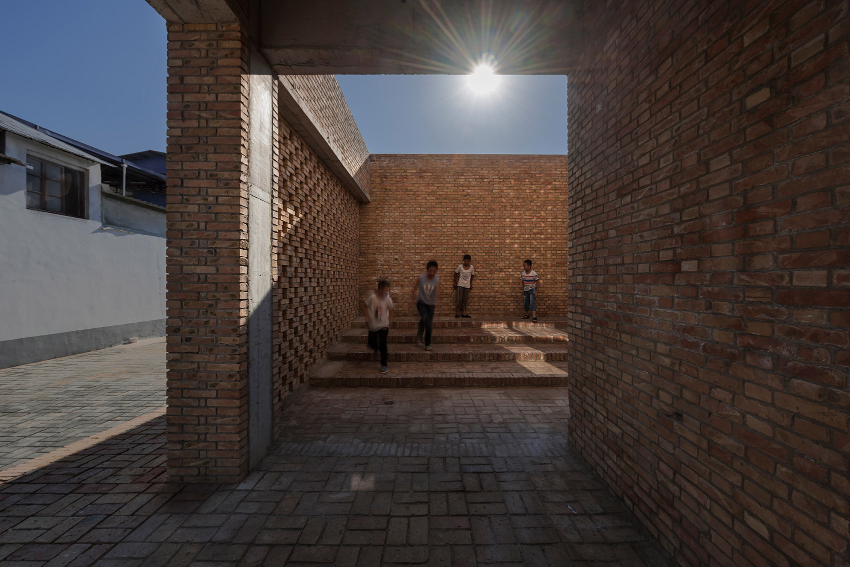 Village center in Sanhe, Shaanxi, China by Wall Architects of XAUAT - 谷德设计网