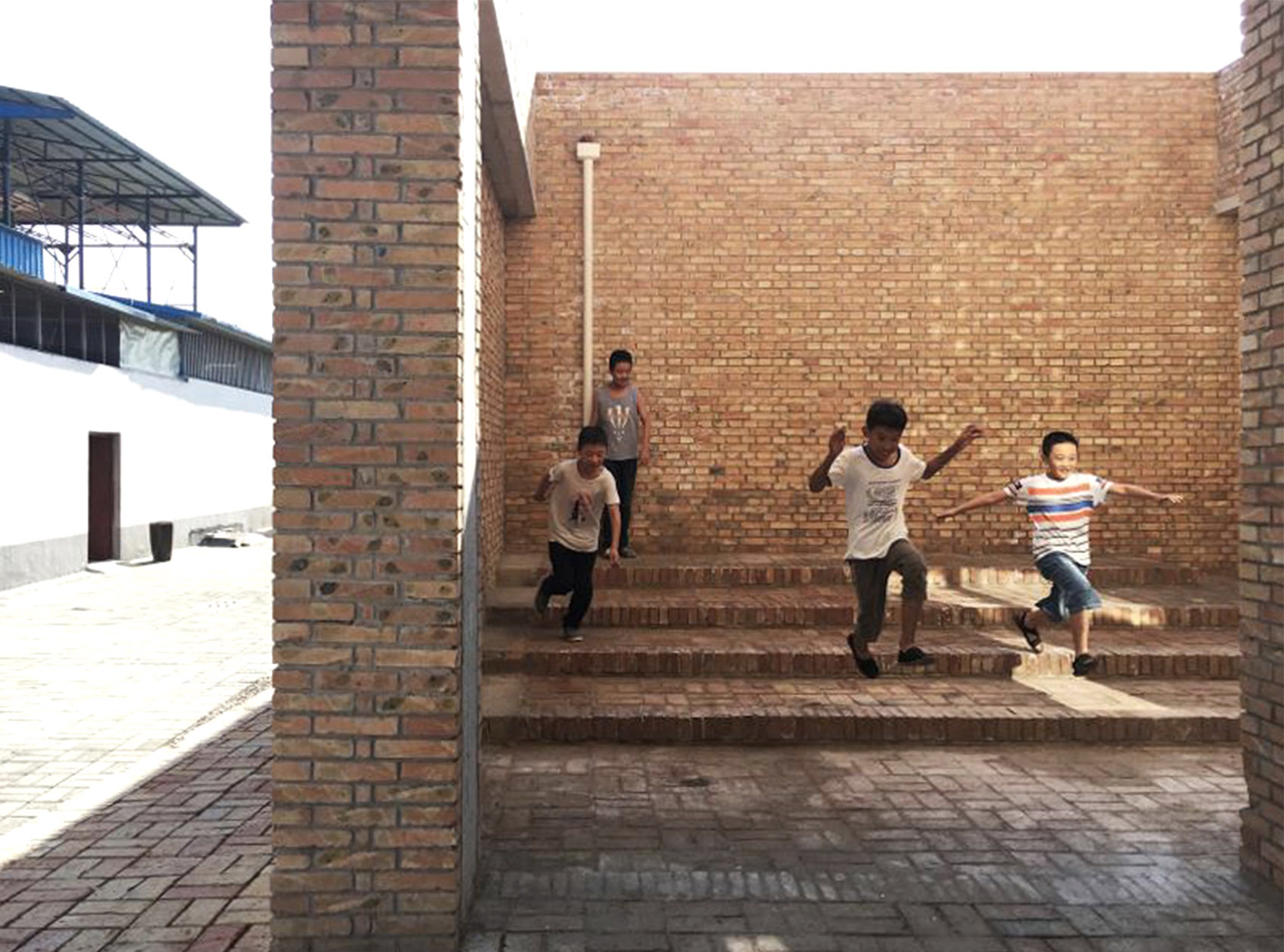 Village center in Sanhe, Shaanxi, China by Wall Architects of XAUAT - 谷德设计网