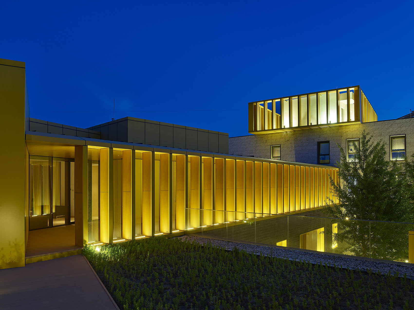 Administrative Building of Guihe Culture and Creative Park in Beijing ...