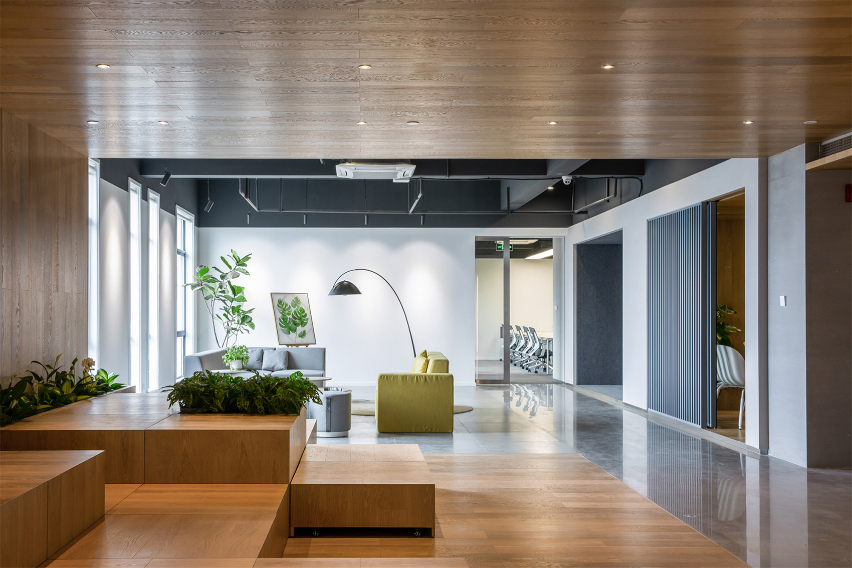 Hongyue E-commerce Office, China by Hangzhou SSDesign - 谷德设计网