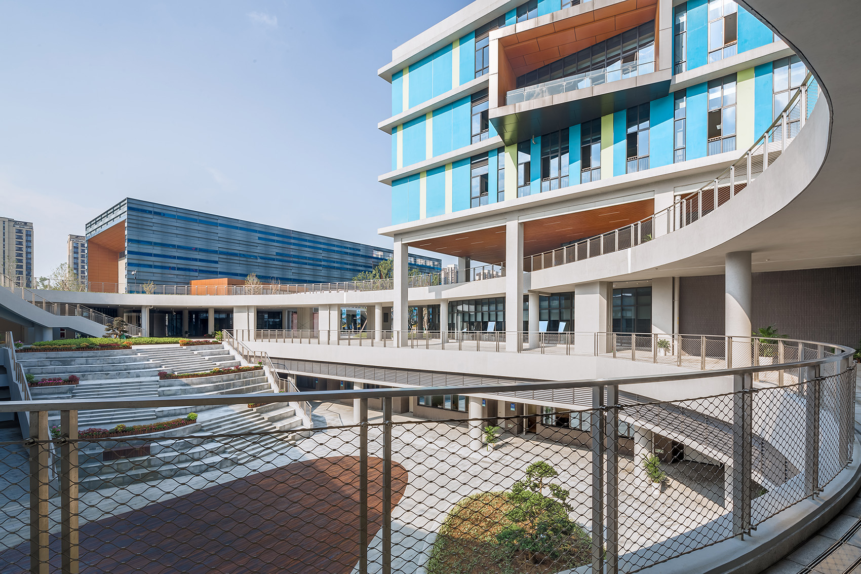 East Campus of Ningbo Xiaoshi High School by UDG China - 谷德设计网