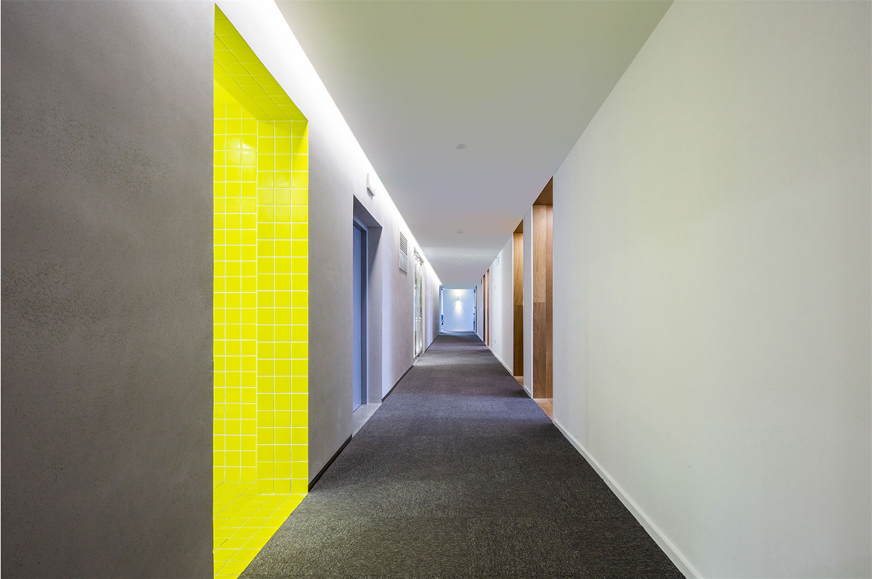 Hongyue E-commerce Office, China by Hangzhou SSDesign - 谷德设计网