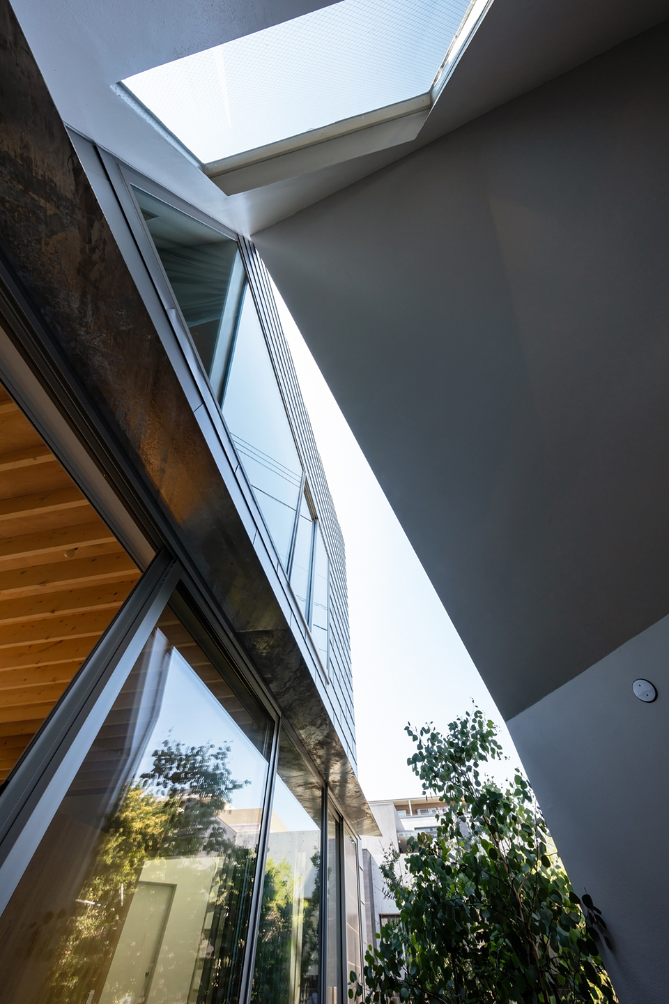 K2 House by Taketo Shimohigoshi / A.A.E. - 谷德设计网