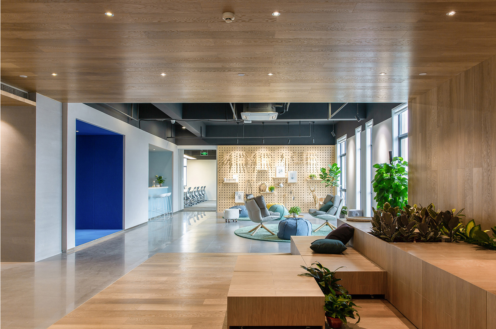 Hongyue E-commerce Office, China by Hangzhou SSDesign - 谷德设计网