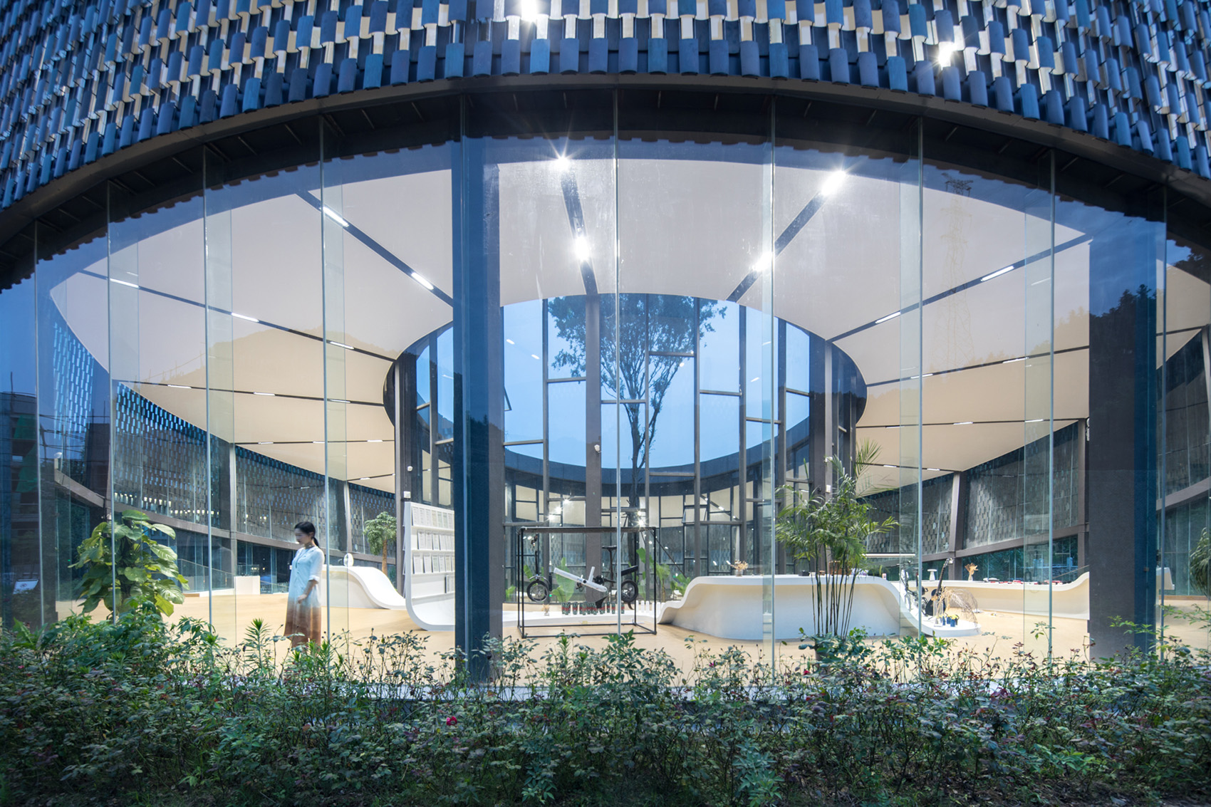 Jingdezhen·Sanbaopeng Ceramic Design Center, China by Office Mass - 谷德设计网